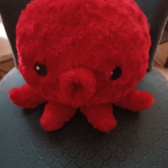 mochi punni | Toys | Red Curly Octopus Plush Mochi Punni Kawaii | Poshmark